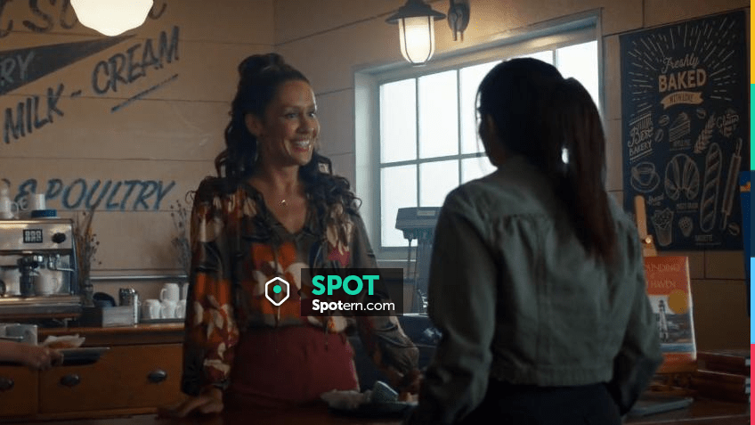 Velvet by Graham & Spencer Isra Printed V-Neck Blouse worn by Monica ...