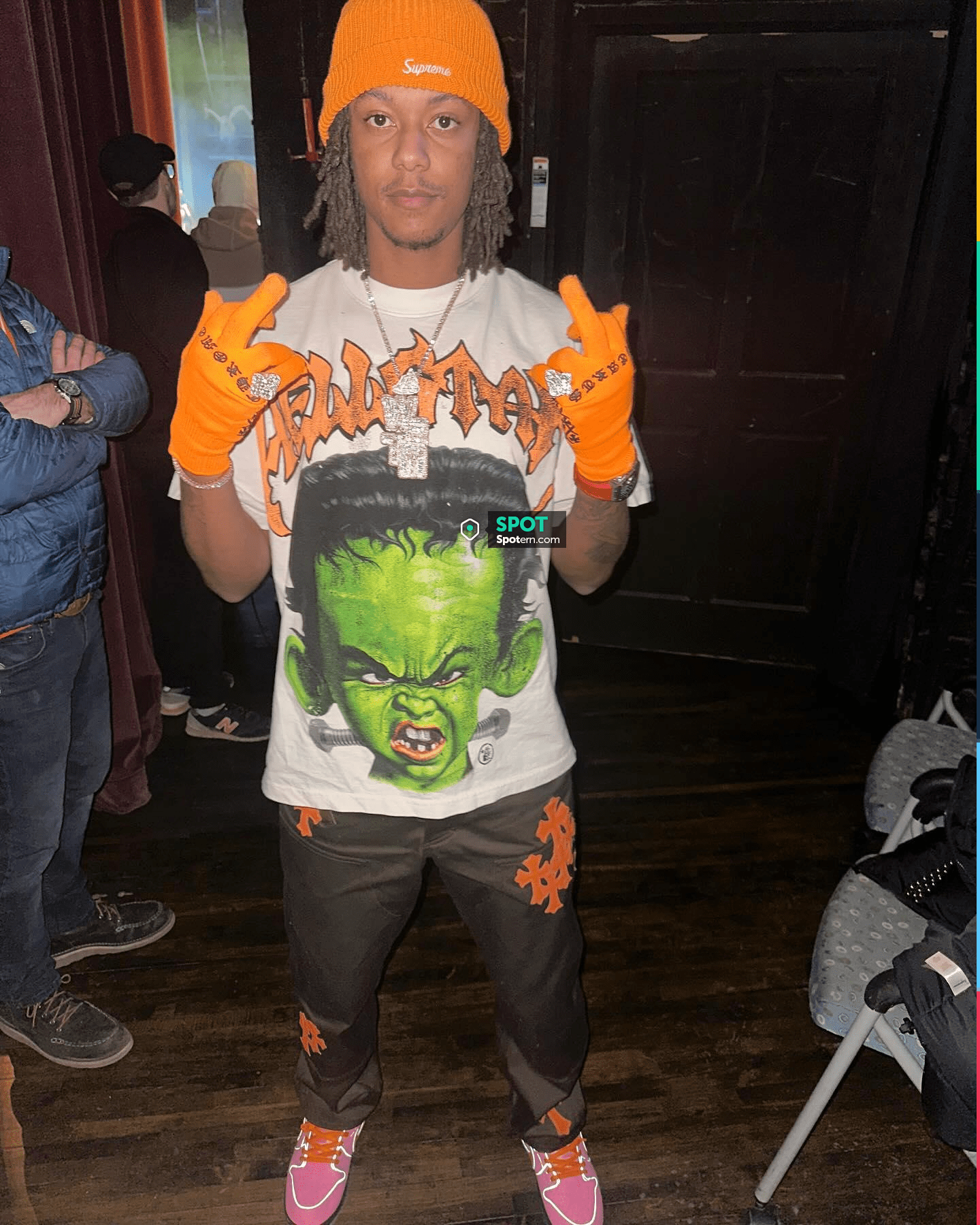 T-shirt Hellstar White Frankenkid Print porté par Skilla Baby sur le compte Instagram ...