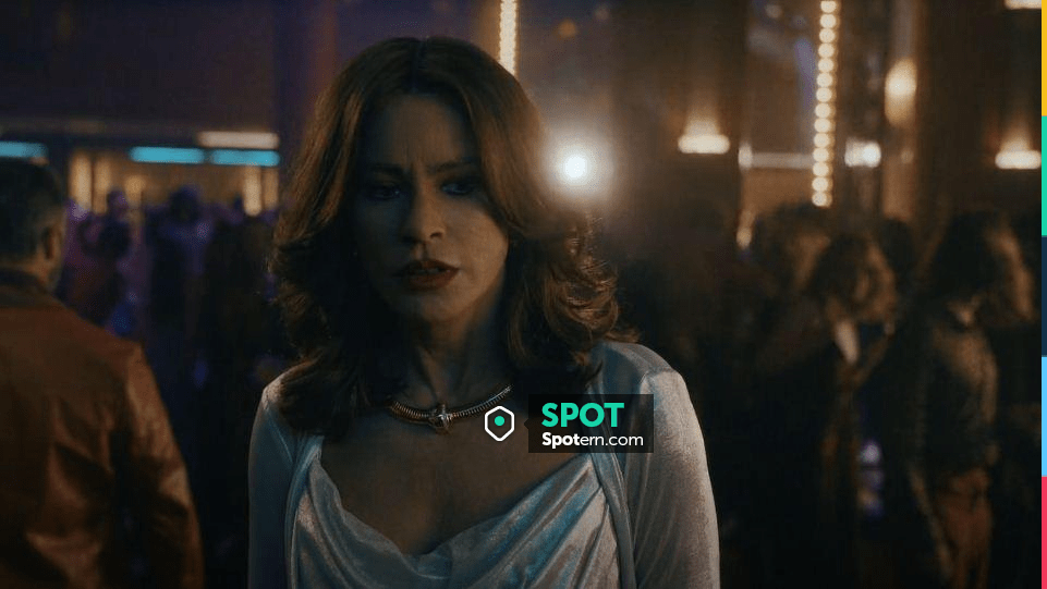 Julia vaughn Vin­tage Ad Omega Neck­lace worn by Griselda Blanco (Sofía ...