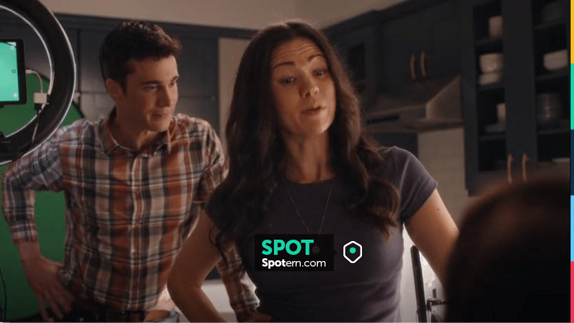 L'Agence Ressi Crew Neck Tee worn by Kate Hawthorne (Meredith Garretson ...