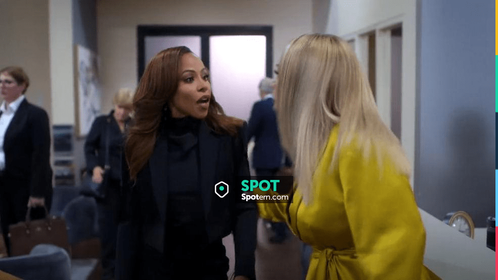 Pinko Samoa Spencer Cropped Fringe Blazer worn by Andrea 'Andi' Barnes ...