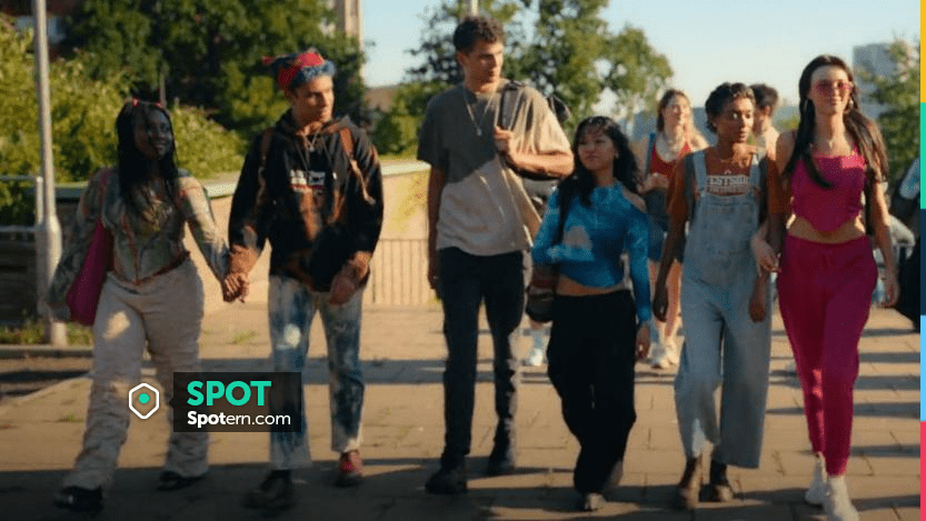 Urban Outfitters Lyla Pants worn by Becca (Lauryn Ajufo) as seen in ...