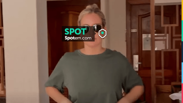 Ray Ban Round Sunglasses worn by Laura Dadisman as seen in Love Is ...