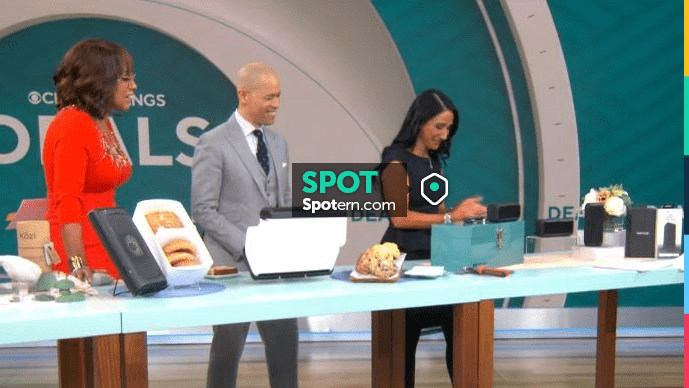 Robe Alice + Olivia Victoria portée par Elizabeth Werner vue dans CBS ...