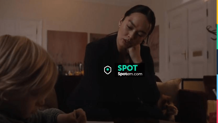 Theory Carissa Blazer Black worn by Cameron Vo (Vinessa Vidotto) as ...