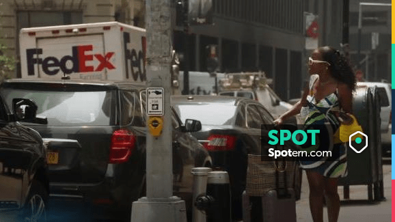 Pure Your Py­er Moss Hand Hand­bag worn by Gabby Prescod as seen in ...