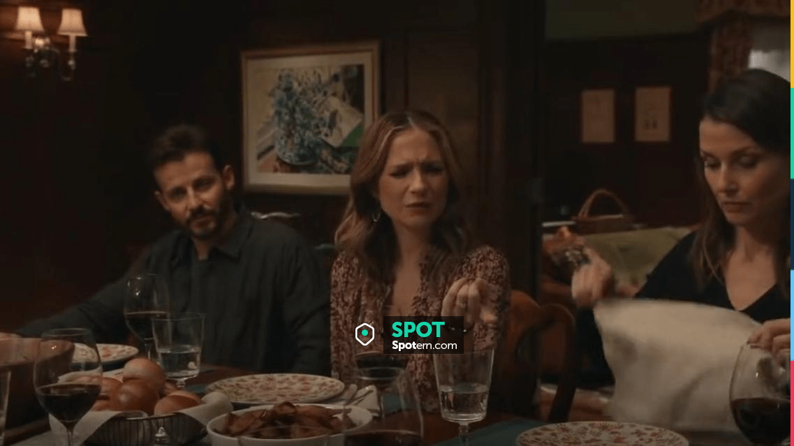 Gerard Darel Jame­son Flo­ral Mi­di Dress worn by Eddie Janko (Vanessa Ray) as seen in Blue ...