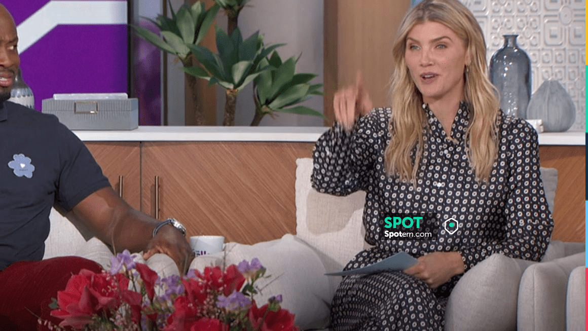 Polo Ralph Lauren Re­laxed Fit Geo Mo­tif Silk Shirt worn by Amanda ...