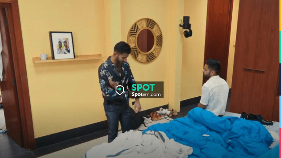 Asos Design Deep Camp Col­lar Satin Shirt worn by Ashmal Ali as seen in ...