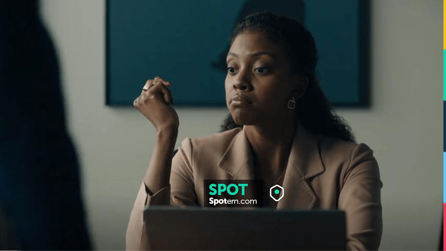 Collar Gorjana Diamond Morgan usado por Kate Sacker (Condola Rashad ...