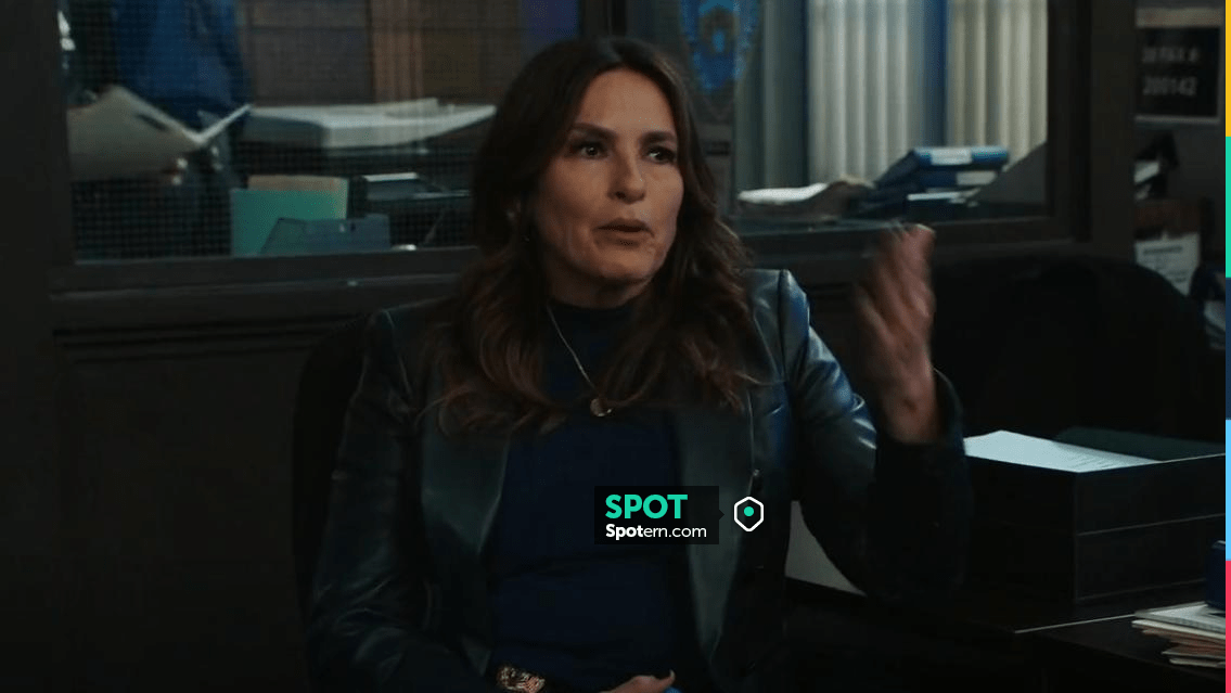 L'Agence Ken­zie Black Leather Blaz­er worn by Detective Olivia Benson (Mariska Hargitay) as ...