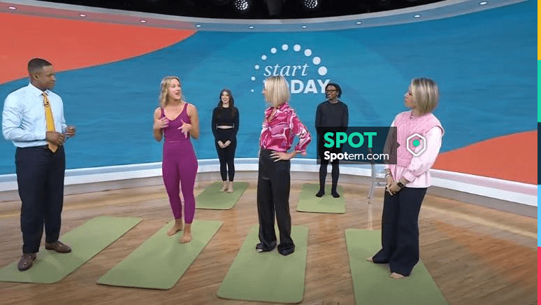 Pull anglais Factory Mixed Media Cable Detail porté par Dylan Dreyer ...