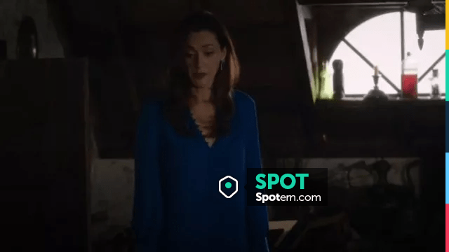 Joie Tariana Blouse worn by Abigail Pershing (Sarah Power) as seen in ...