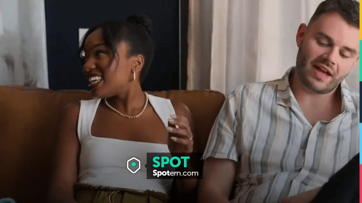 Sheike Amal­fi Knit Top worn by Cassandra Allen as seen in Married at ...