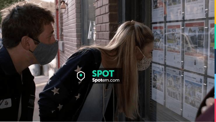Splendid Star Zip Up Hoodie worn by Tami Tamietti (Kate Miner) as seen ...