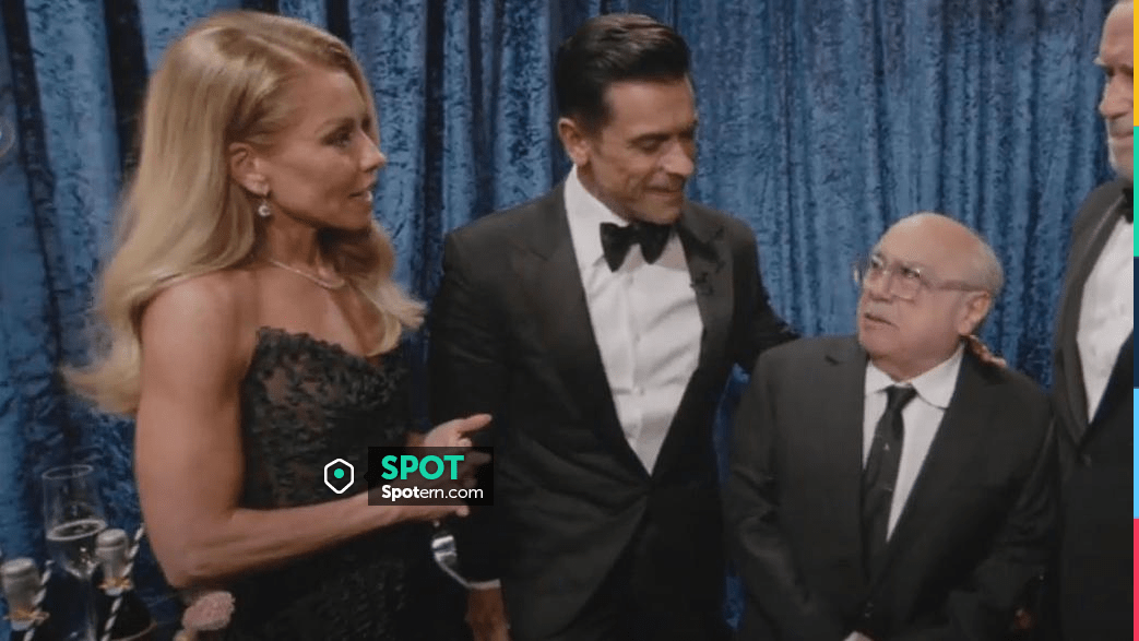 Jason Wu Velvet Dot Devor Strapless Gown worn by Kelly Ripa as seen in ...