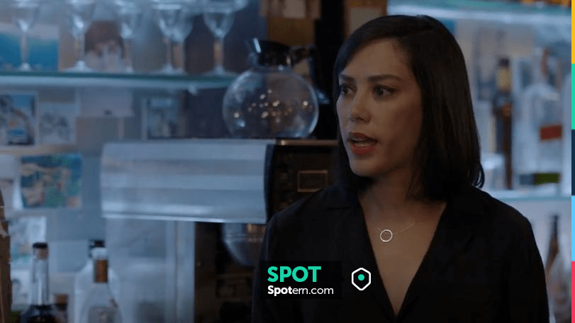 Equipment Ada­lyn Shirt worn by Emma (Mishel Prada) as seen in Vida ...