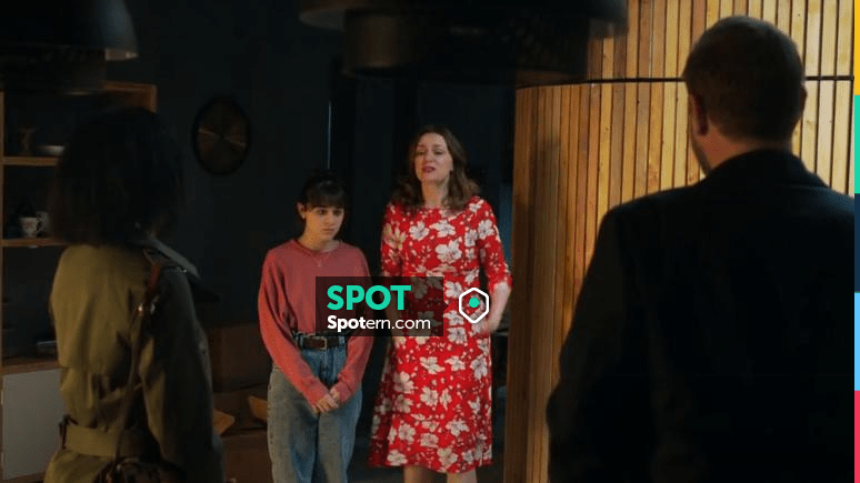 Oliver Bonas Mi­di Dress worn by Alice (Keeley Hawes) as seen in ...