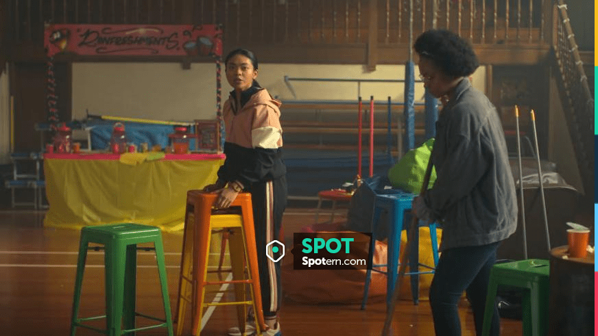 Zara Joggers with Side Stripe worn by Kitty (Kim Adis) as seen in Get ...