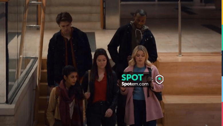 Manteau de superposition double face porté par Grace Knight (Tiera ...