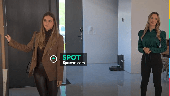 Veronica beard Miller Dickey Jacket Micro Gingham Camel worn by Lily Mummert as seen in Buying ...