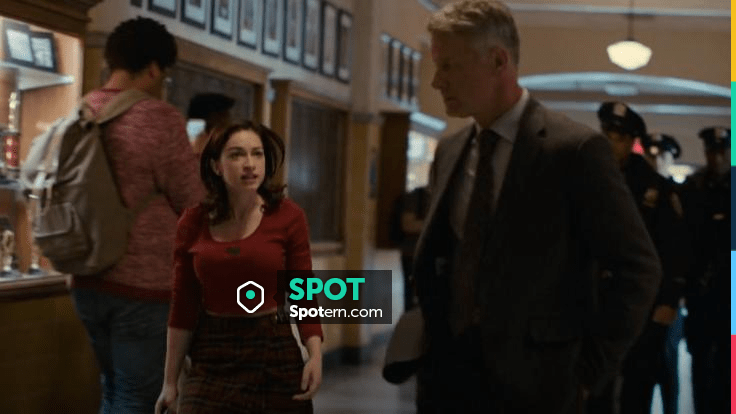 Lazy Oaf Lit­tle Heart Top worn by Anna Delaney (Sydney Meyer) as seen ...