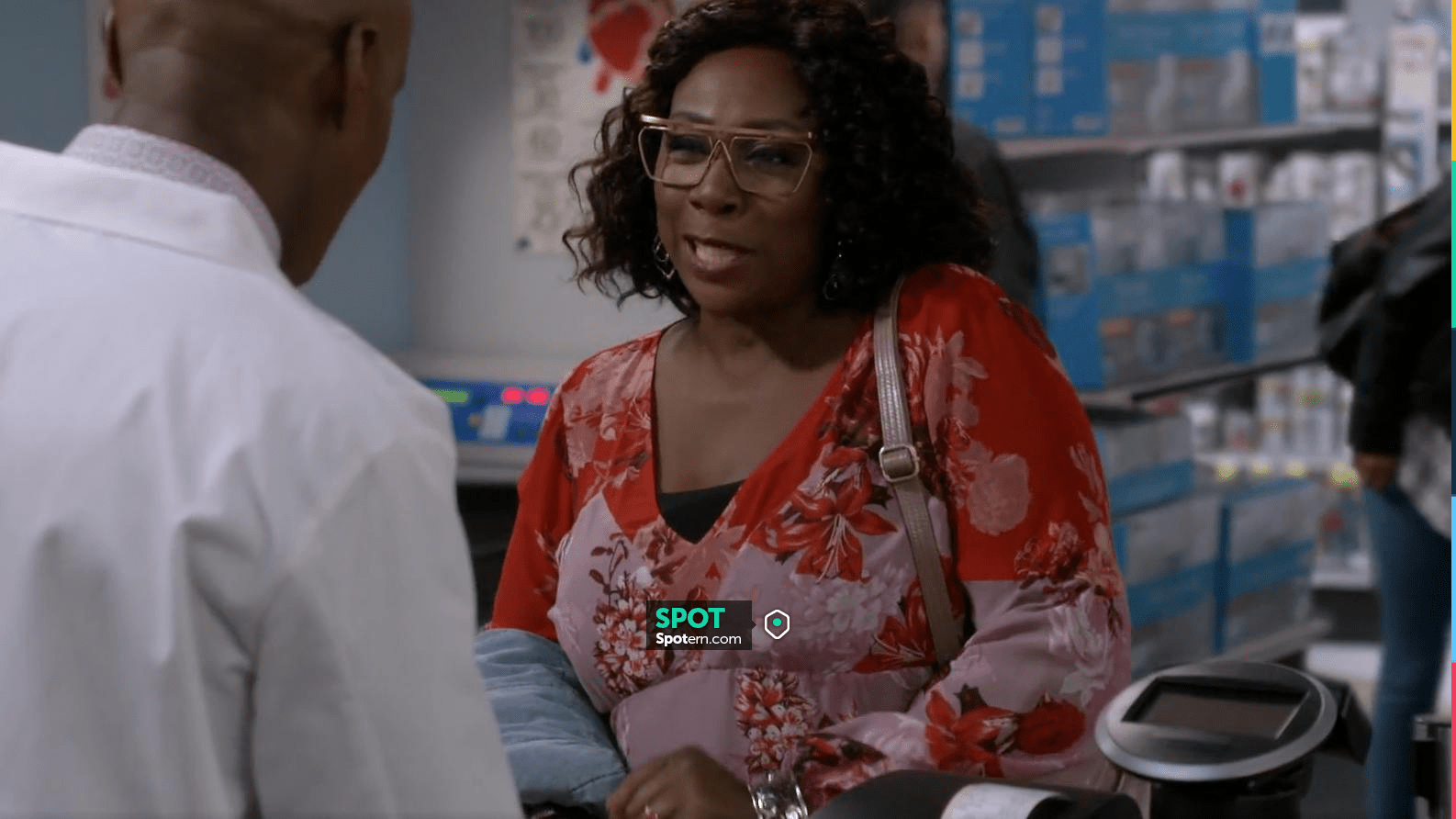 Guess Oscilla Blouse worn by Kemi (Gina Yashere) as seen in Bob Hearts ...
