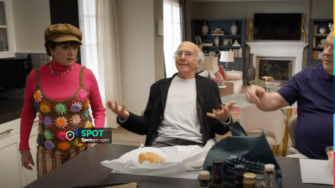 Anna Sui Mul­ti­col­or Flo­ral Cro­chet Waist­coat worn by Susie Greene ...