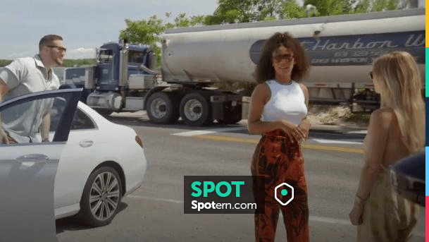 Zara Red Black Print Pants worn by Mia Calabrese as seen in Selling the ...