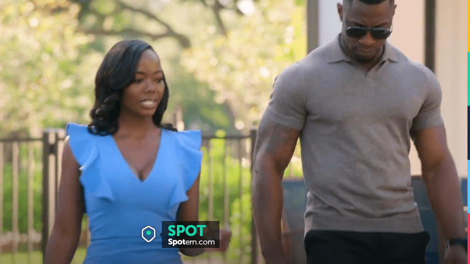 French Connection V-Neck Mi­ni Dress worn by Colony Reeves as seen in ...