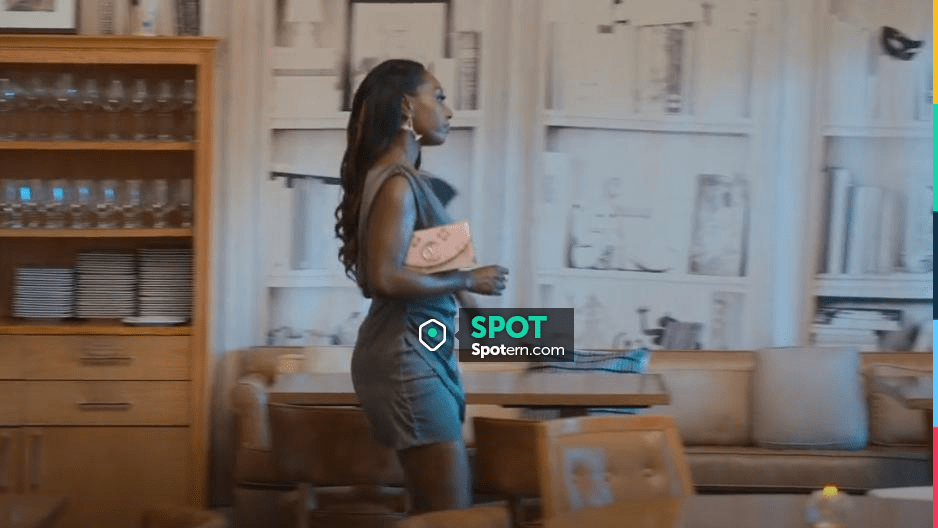 Guess Yon­na Dress worn by Colony Reeves as seen in Selling Tampa ...