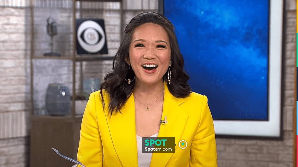 Banana Republic Li­do Blaz­er in Yel­low worn by Nancy Chen as seen in ...