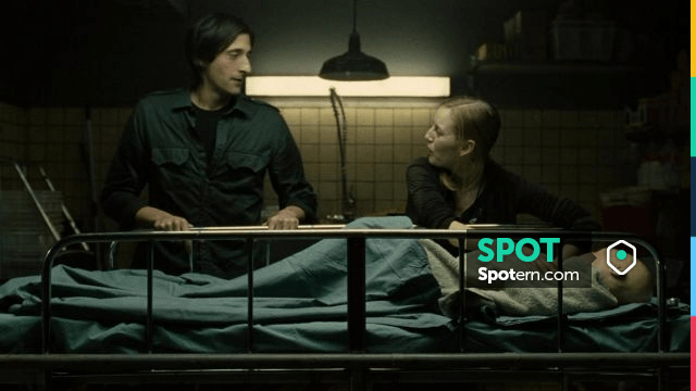 La tête de l'enfant Dren (Delphine Chanéac) dans Splice (2009) | Spotern