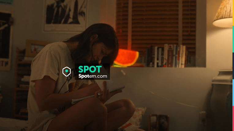 Madeworn Led Zeppelin Tee White worn by Sadie McCarthy (Melissa Benoist ...