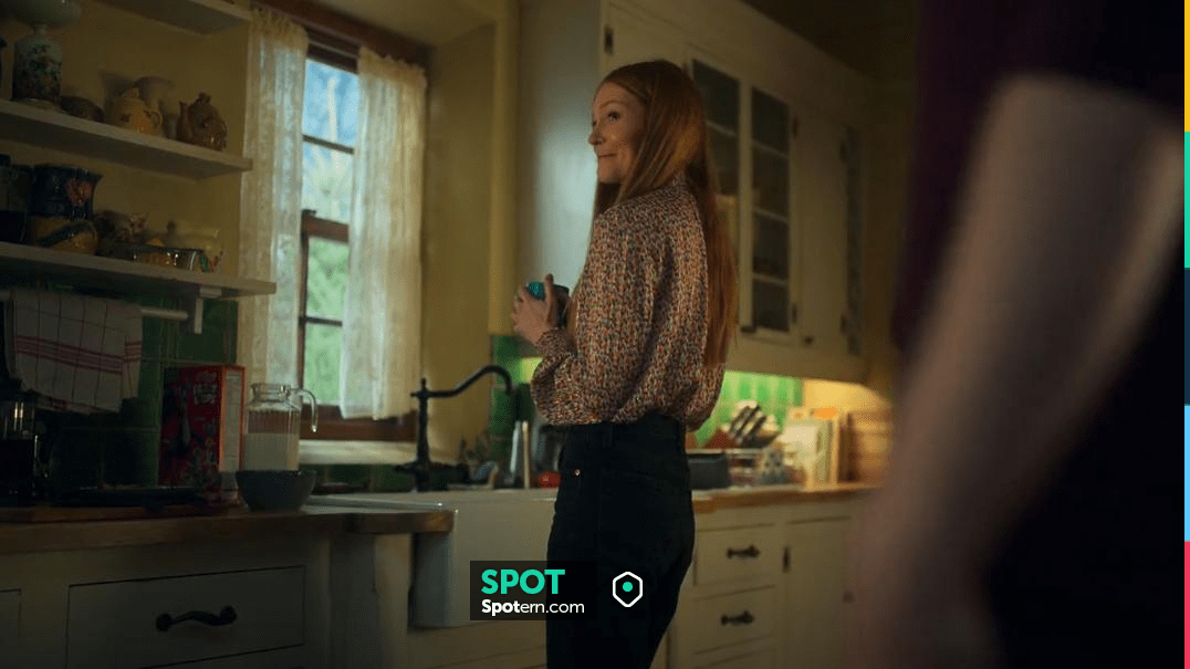 Levi's 501 Jeans worn by Nina Locke (Darby Stanchfield) as seen in ...