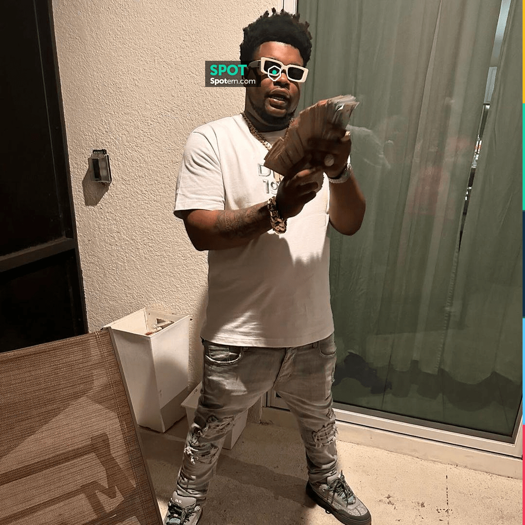 Off-White White Rectangle 'Arthur' Sunglasses worn by BossMan Dlow on ...