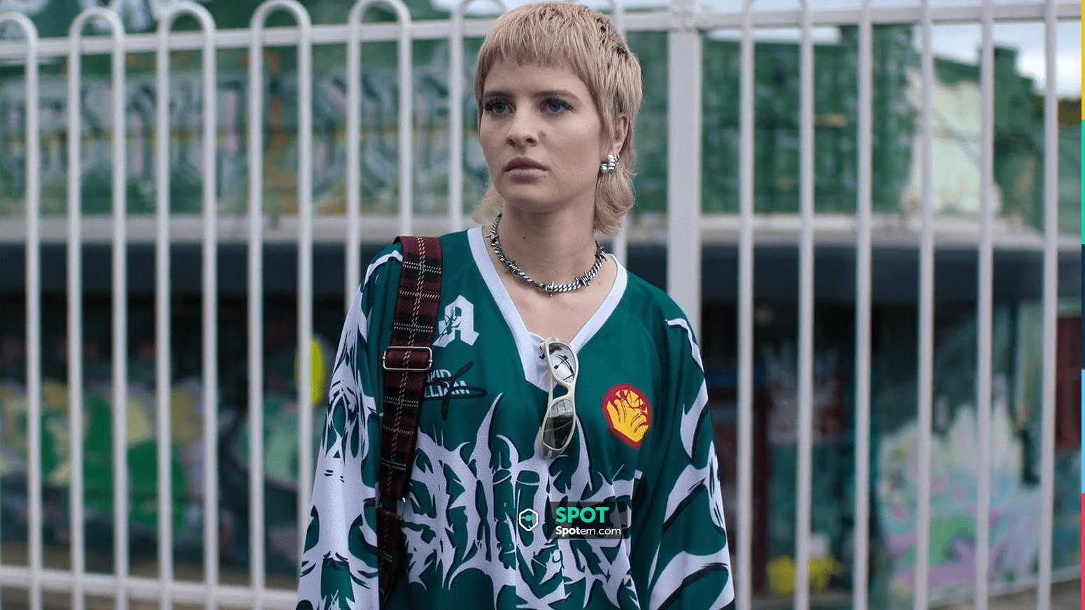 David William Tox­ic Ice Hock­ey Jer­sey worn by Harper McLean (Asher Yasbincek) as seen in ...