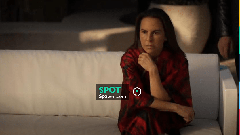 Josie Natori Haori Silk Robe worn by Ramona Sanchez (Kate del Castillo ...
