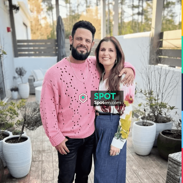 Pink Easter Sweater of Steven Furtick on the Instagram account ...