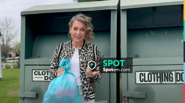 Parker Vera Jacket worn by Ginger Zee as seen in Good Morning America on April 24, 2024 | Spotern