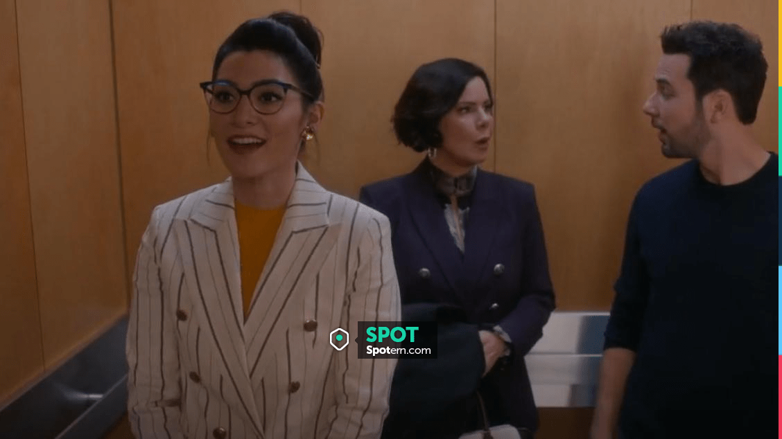 Banana Republic Alva Linen-Cotton Blazer White worn by Susan (Inga ...