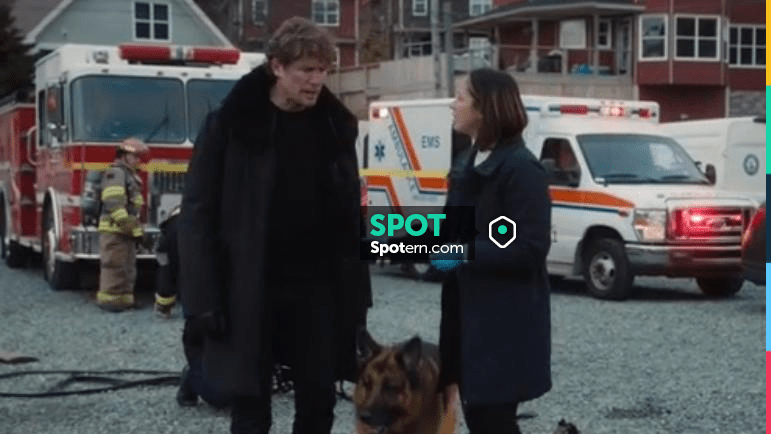 Aritzia Goose Down Coat worn by Sarah Truong (Mayko Nguyen) as seen in ...