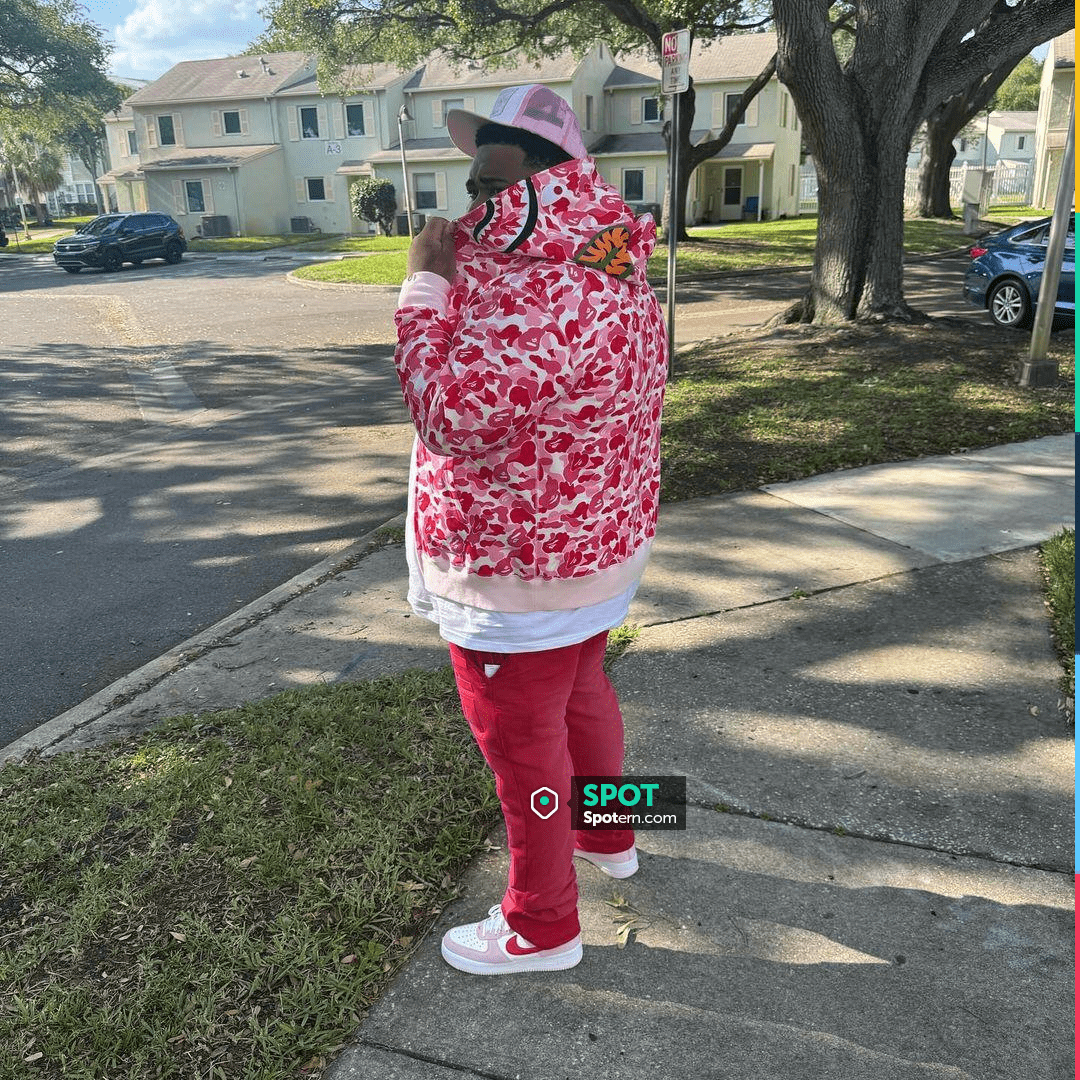 Vvertabrae Red C 2 Vertical Logo Sweatpants worn by Rod Wave on the ...