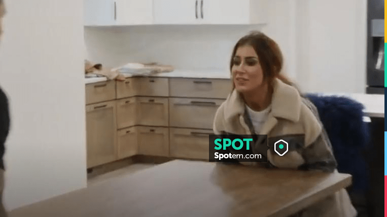 Marissa Webb Sher­pa Par­ka worn by Chelsea Houska as seen in Down Home ...