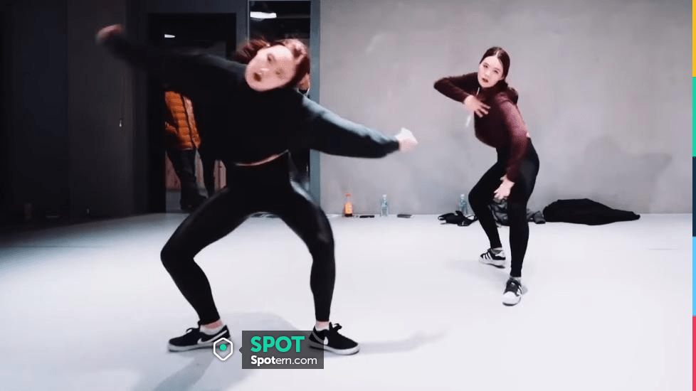 Nike shoes worn by the blue jumper girl in the YouTube video Booty Man ...