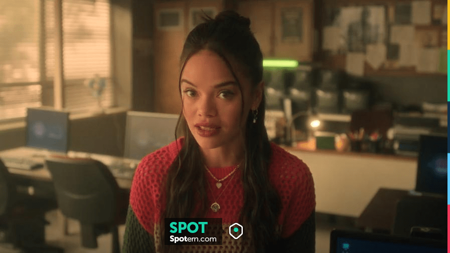 Forever 21 Open Knit Crop Top & Pants Set worn by Minnie 'Mouse ...