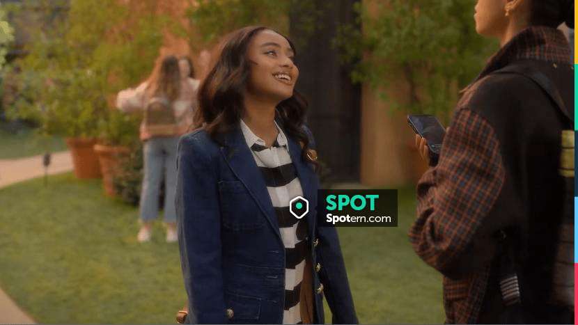 Alice + Olivia Willa Stace Face Silk Shirt usada por Kiela Hall ...