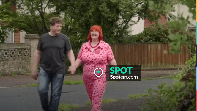 Lucy & Yak Cupid Ragan Pink Heart Jumpsuit worn by Katie as seen in ...