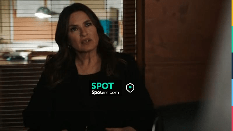 Theory Dou­ble-Breast­ed Wool Coat worn by Detective Olivia Benson ...