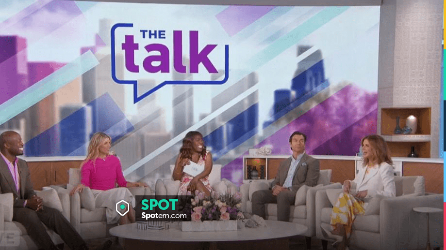 Alice + Olivia Maeve Jupe en cuir végétalien portée par Natalie Morales ...